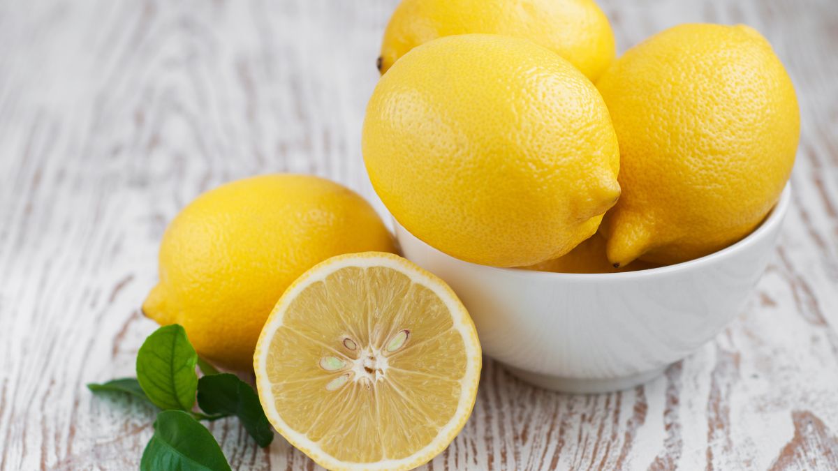 10 Amazing Health Benefits of Lemon for Your Body